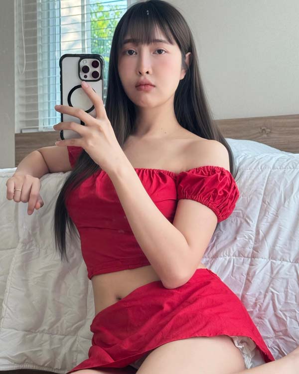 Deerlong แจกวาร์ป กวาง เดียร์ลอง สาวแว่น ดาวทวิต โอลี่แฟน เด็ด 18+